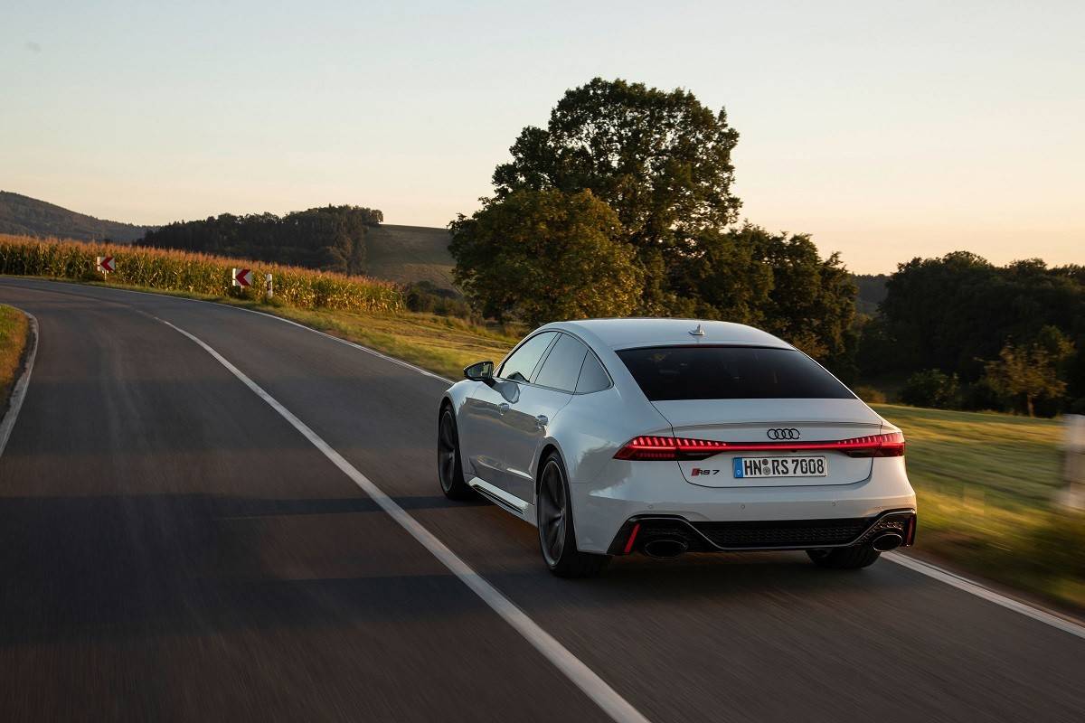 奥迪RS驾驶学院的奥迪RS7 Sportback 800Nm动力不容小觑_搜狐汽车_搜狐网