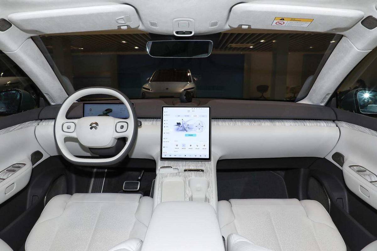 豪华C级选新势力还是美系？蔚来ET7对比凯迪拉克CT6_搜狐汽车_搜狐网