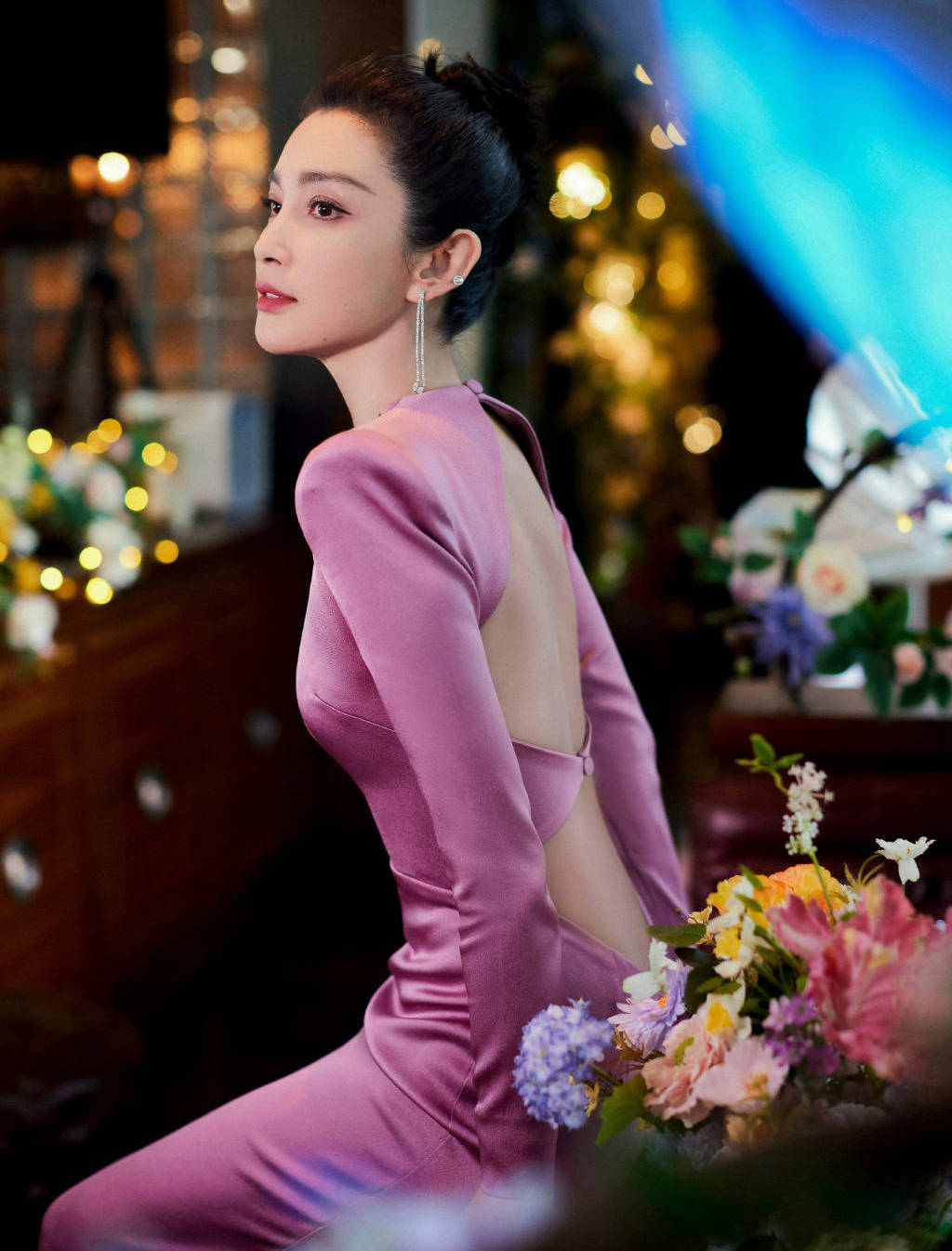 李冰冰粉紫长裙优雅高贵 秀性感美背超吸睛 搜狐大视野 搜狐新闻