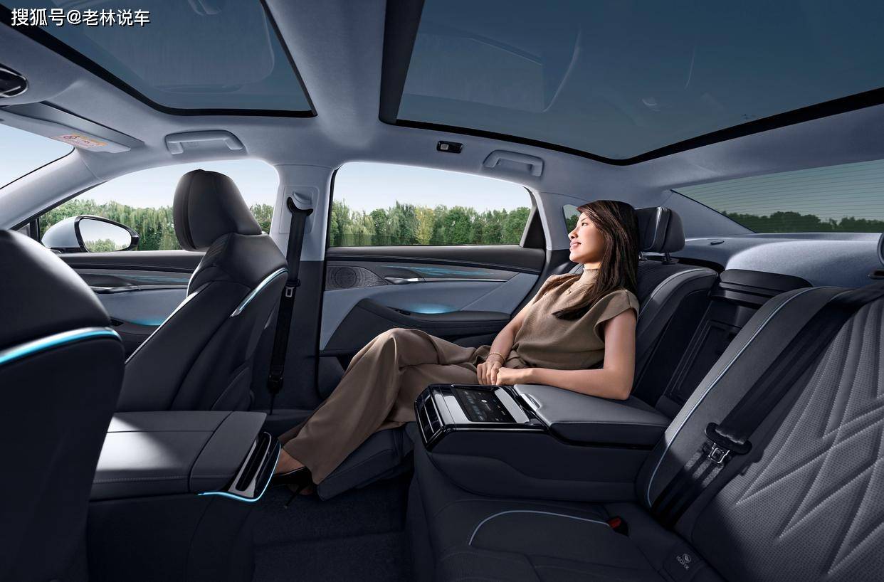 真正的国产豪车，4.2s破百，续航730km，全车无短板，价格有亮点_搜狐汽车_搜狐网