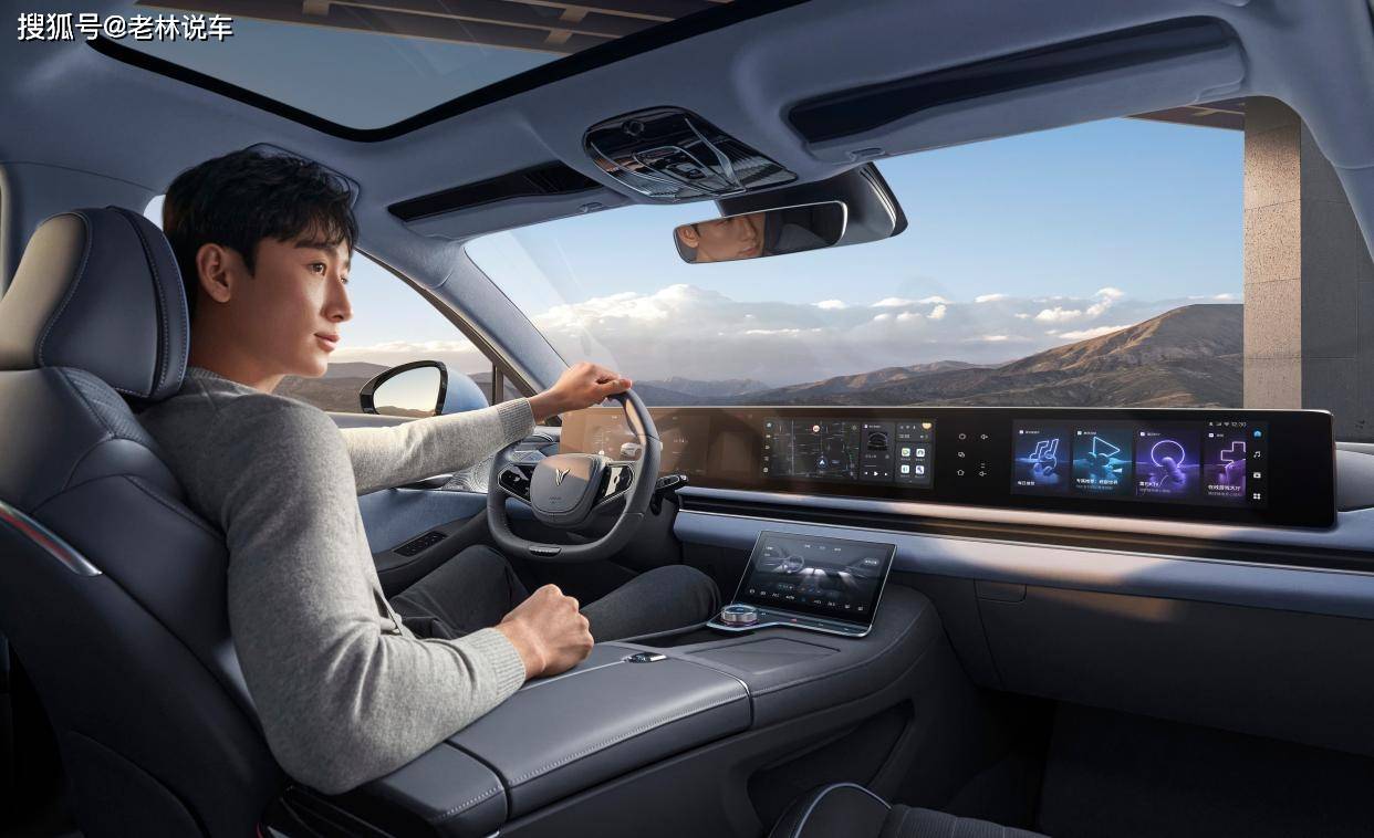 真正的国产豪车，4.2s破百，续航730km，全车无短板，价格有亮点_搜狐汽车_搜狐网
