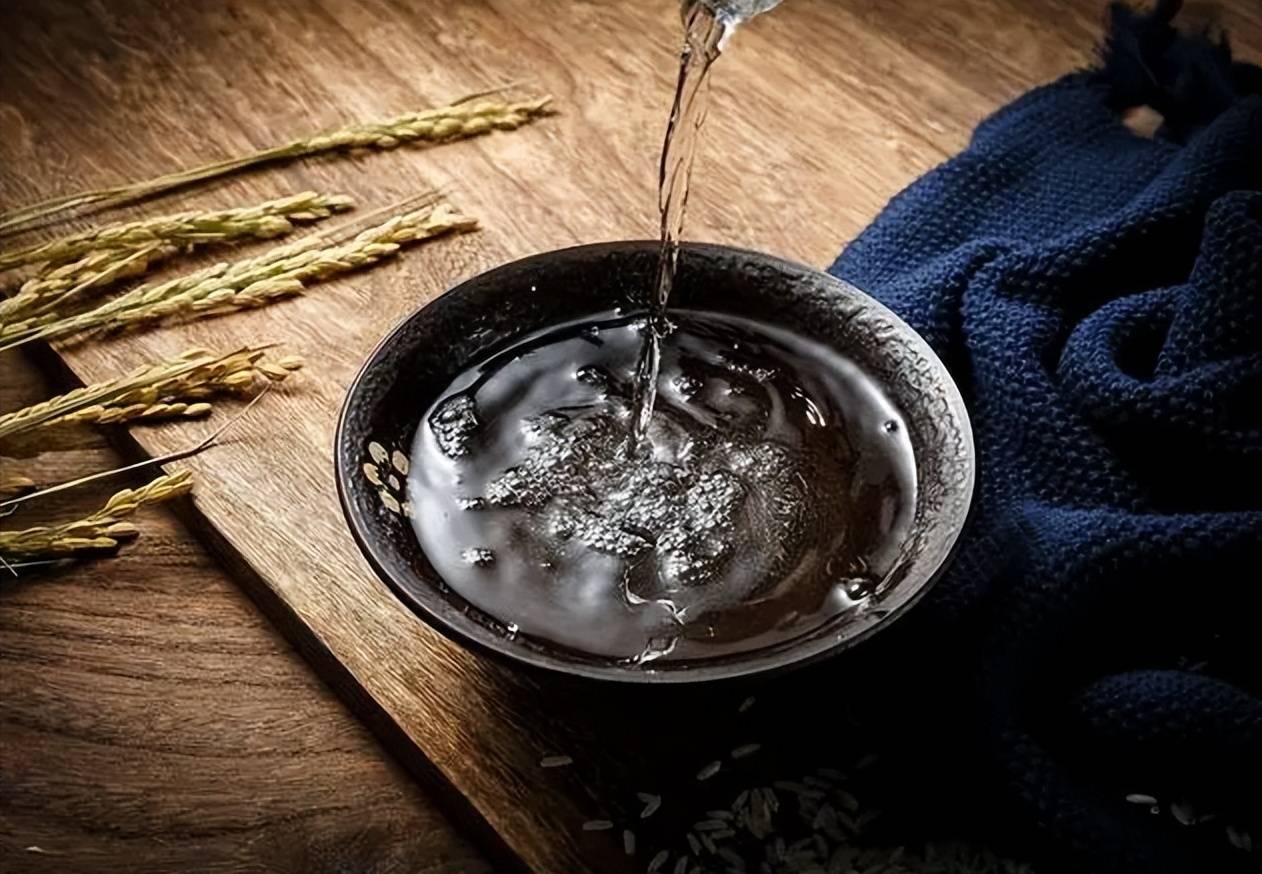 酒桌 识人术”,遇到有这3种行为的人要远离!免得招惹麻烦酒桌上生活因为