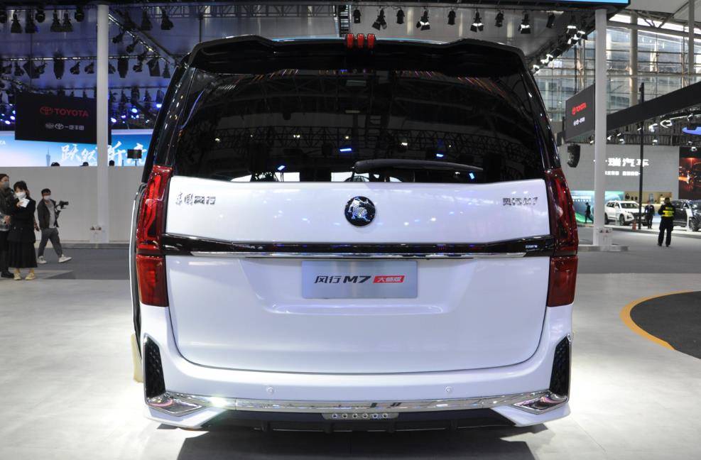 东风风行M7大师版，2.0T+8AT，长5米1多，网友：可惜外观欣赏不来_搜狐汽车_搜狐网