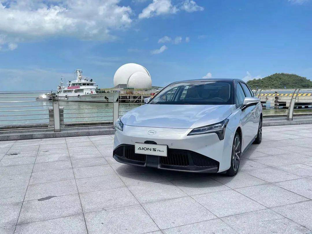 零跑C01、SL03、AION S plus怎么选？_搜狐汽车_搜狐网