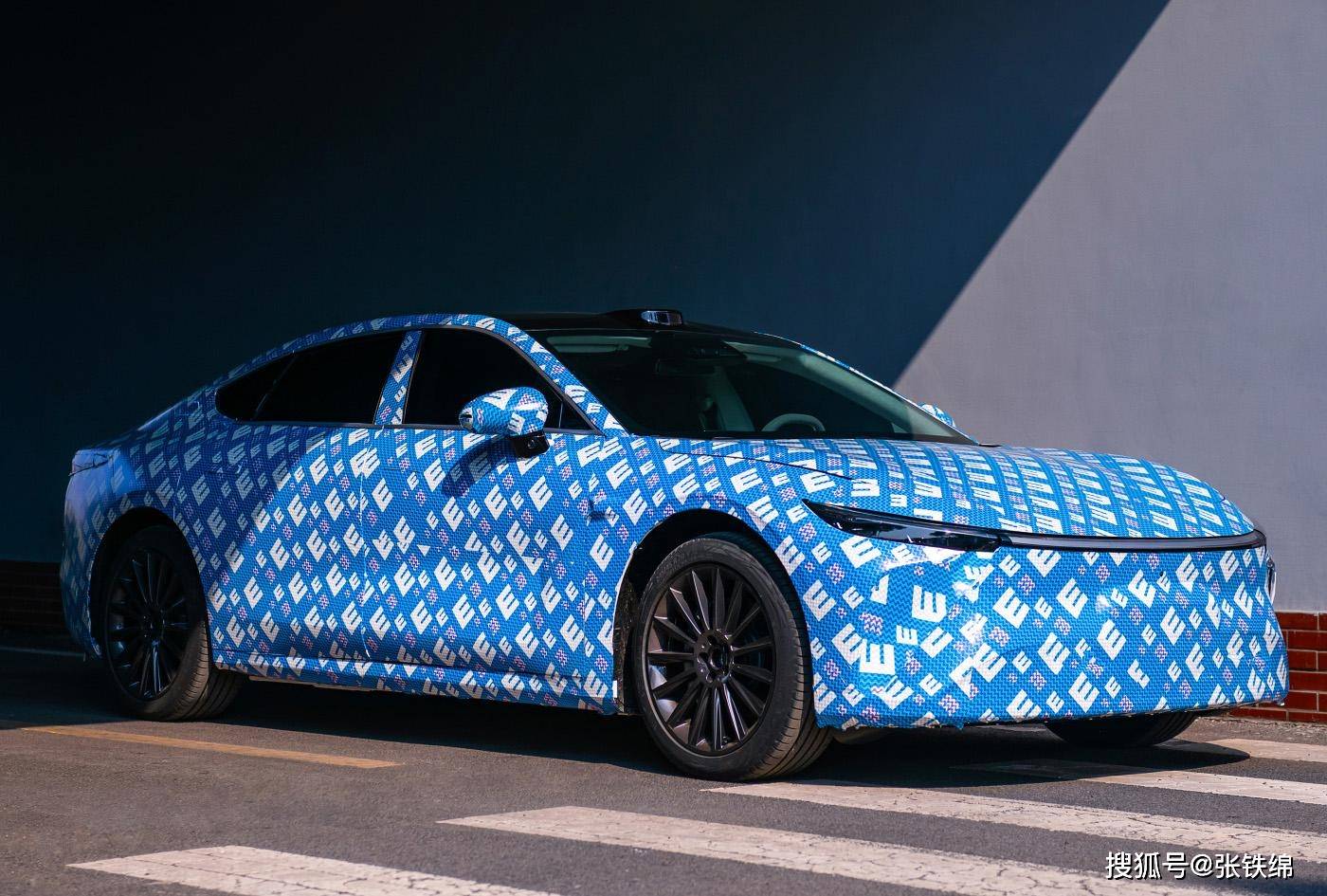 奇瑞星途E03谍照曝光，外观很年轻运动，竞争比亚迪汉、小鹏P7_搜狐汽车_搜狐网