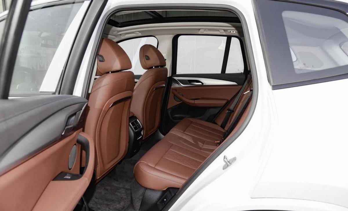 老牌劲旅VS新势力！宝马iX3对比蔚来ES6，40多万预算，谁更值？_搜狐汽车_搜狐网