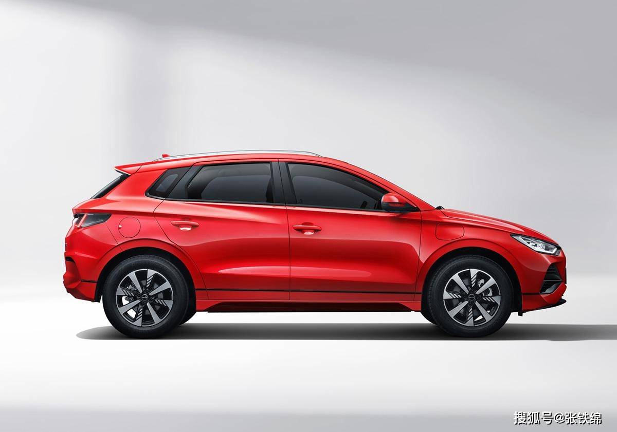 新款比亚迪e2上市，换装新内饰，续航405公里，10.28万元起_搜狐汽车_搜狐网