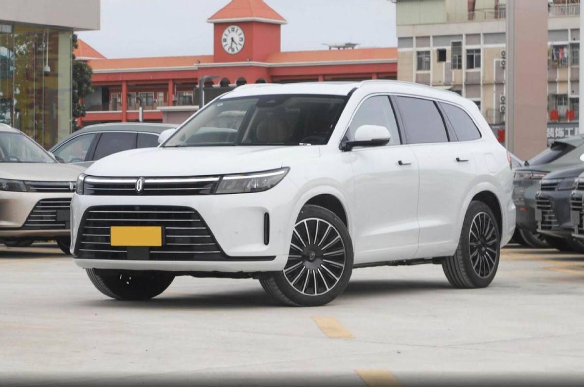 预算30万左右的中大型SUV，问界M7 PK大众途昂，到底谁更适合选择？_搜狐汽车_搜狐网