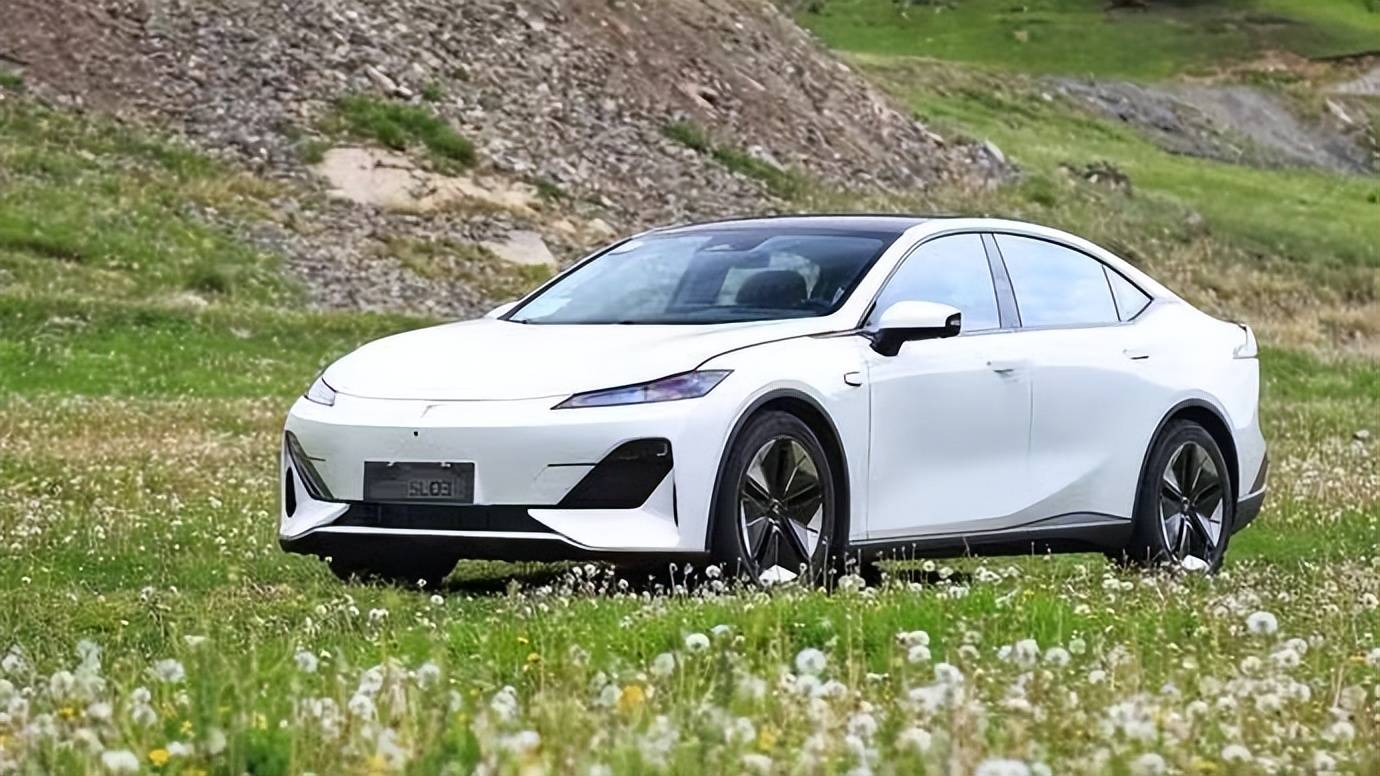 18万纯电轿跑怎么选？合创A06与深蓝SL03不容错过_搜狐汽车_搜狐网
