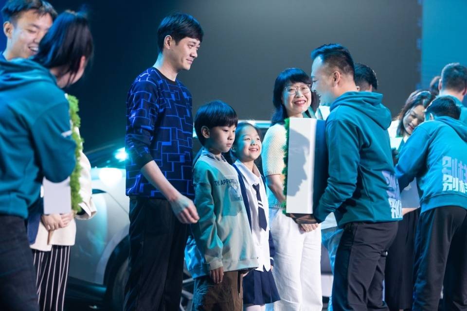 Hi，电动时代生活家 一汽丰田bZ3正式上市_搜狐汽车_搜狐网