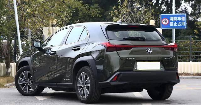 最便宜雷克萨斯电动SUV？全系L2级辅助驾驶，带你看UX新能源_搜狐汽车_搜狐网