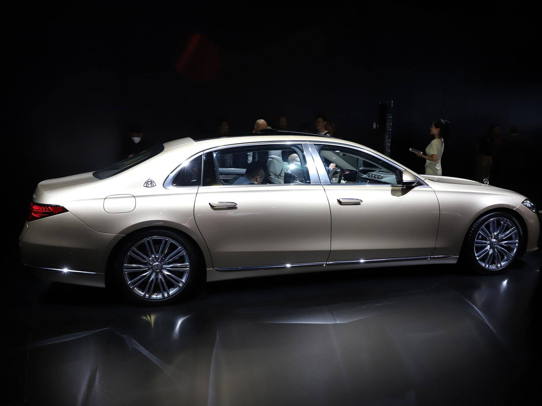 土豪看过来 上海车展百万级豪车都在这里_搜狐汽车_搜狐网