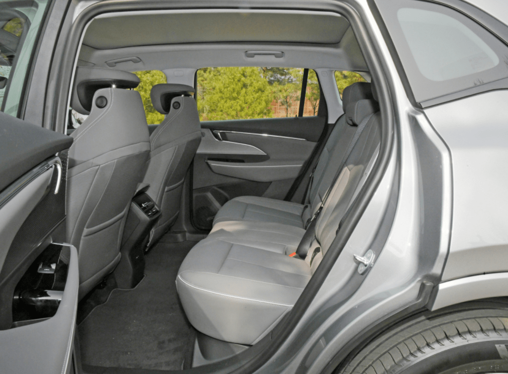 别克创下“天花板”，长近4米9静音如高铁，20.89w堪比“白菜价”_搜狐汽车_搜狐网