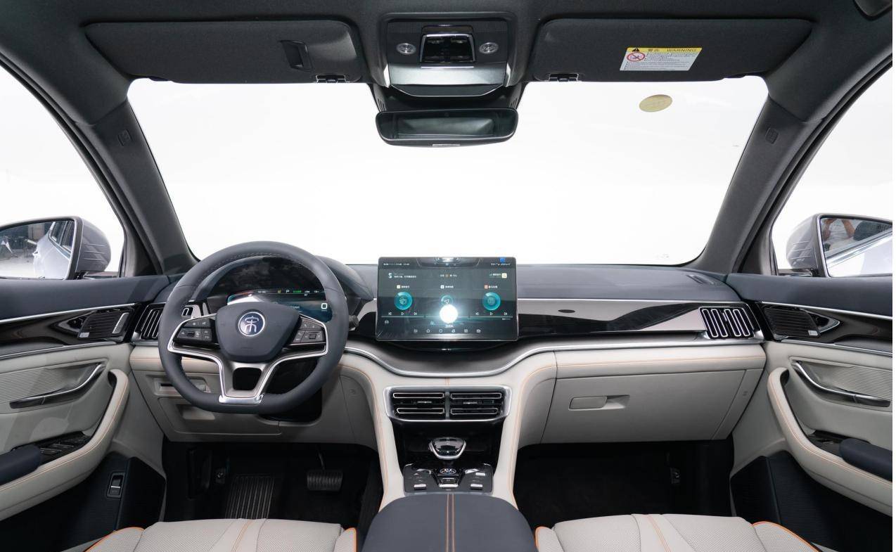 零跑C11 PK宋PLUS EV：豪华与智能竟可兼得？_搜狐汽车_搜狐网