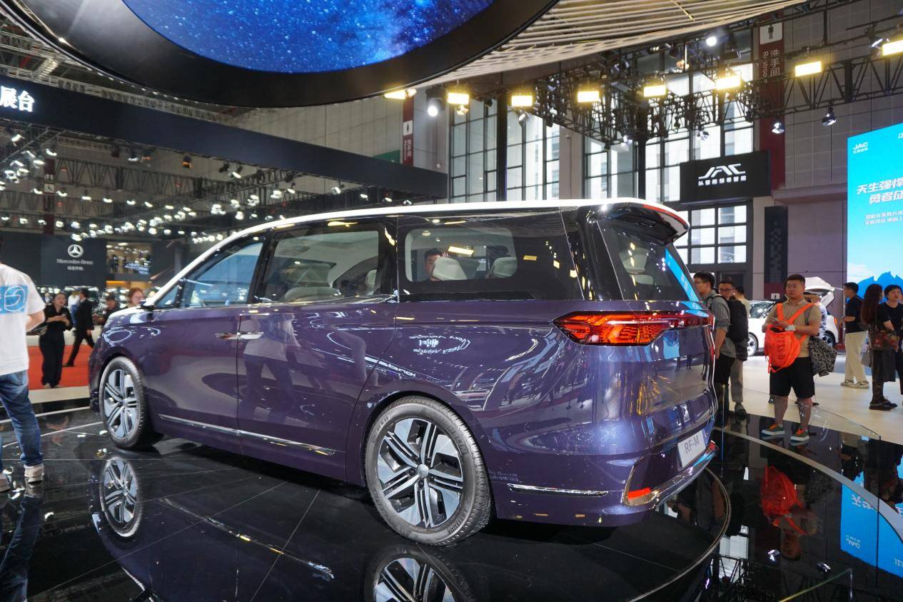 江淮瑞风发布中国首个MPV专属架构，概念车RF-M亮相！_搜狐汽车_搜狐网