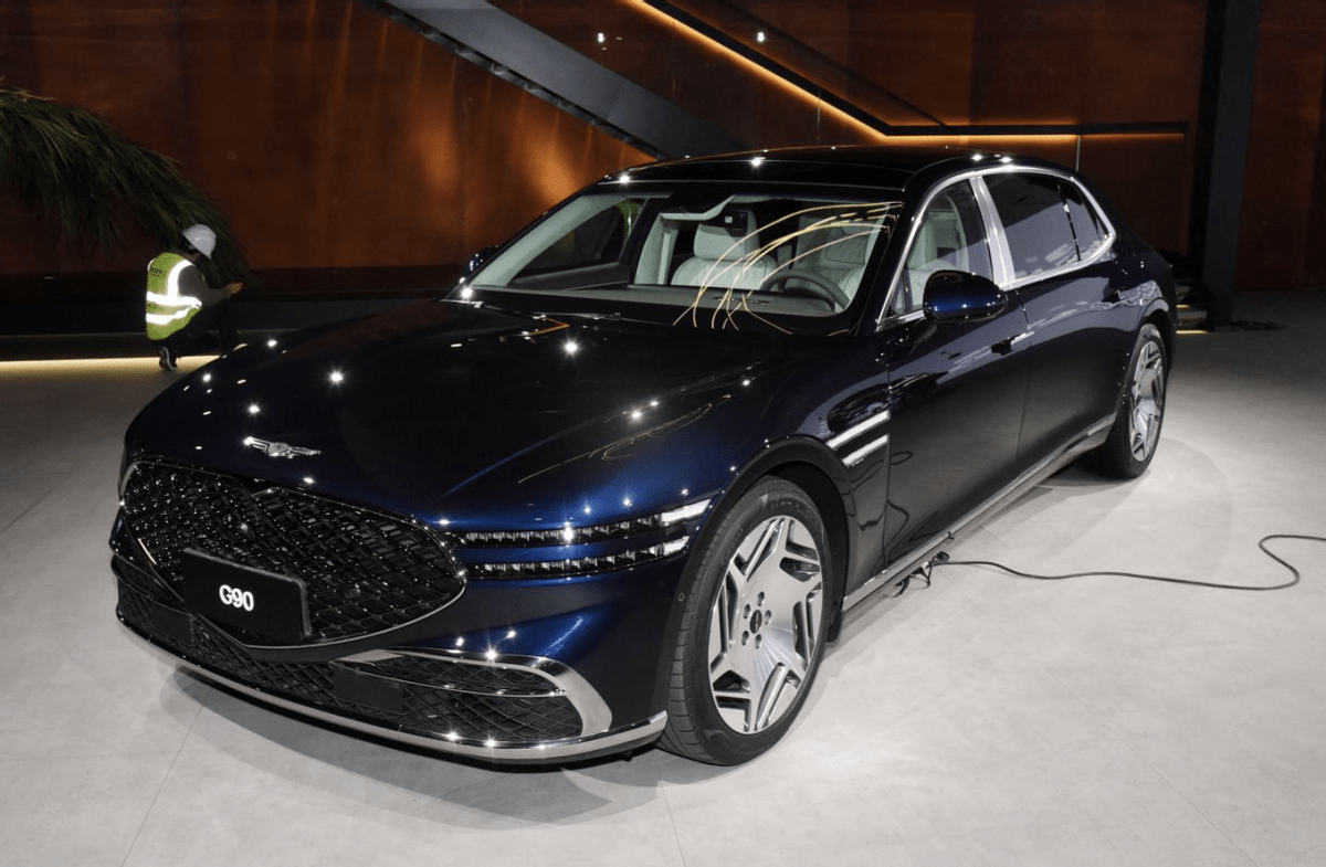 捷尼赛思G90加长版，百万韩系车，宾利平替？_搜狐汽车_搜狐网