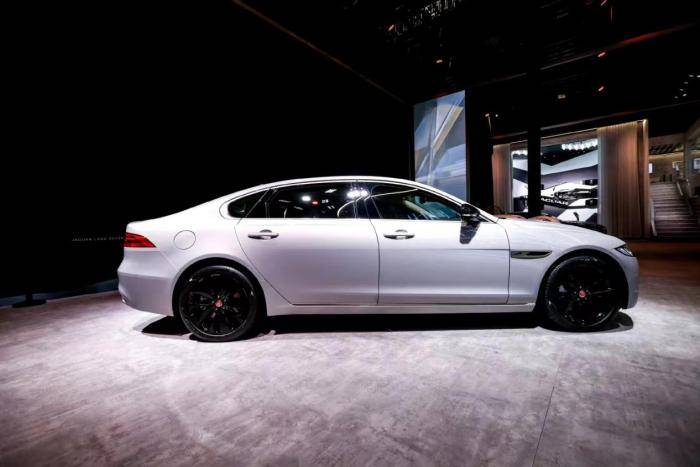 上海车展的优雅典范，捷豹XFL鎏金版和奥迪A6L你更Pick谁？_搜狐汽车_搜狐网