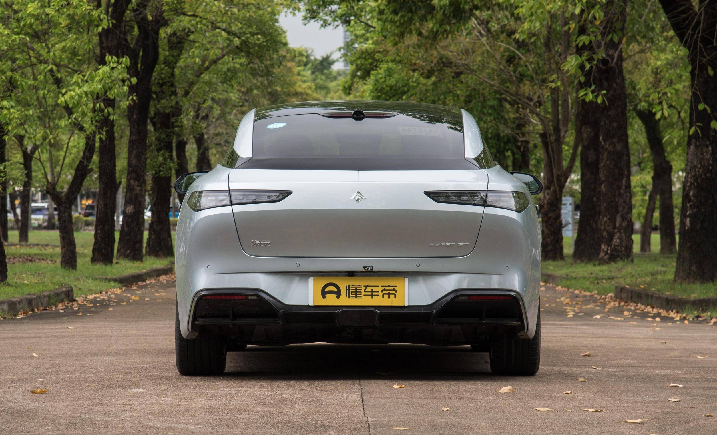 预售21.99万元起，广汽埃安昊铂Hyper GT开启预售，配剪刀门_搜狐汽车_搜狐网