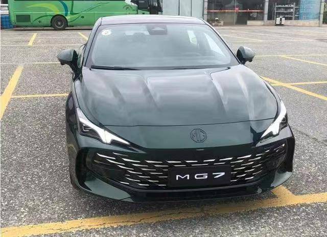 拉风神器名爵MG 7：年轻人买车，不就图个帅气吗？_搜狐汽车_搜狐网