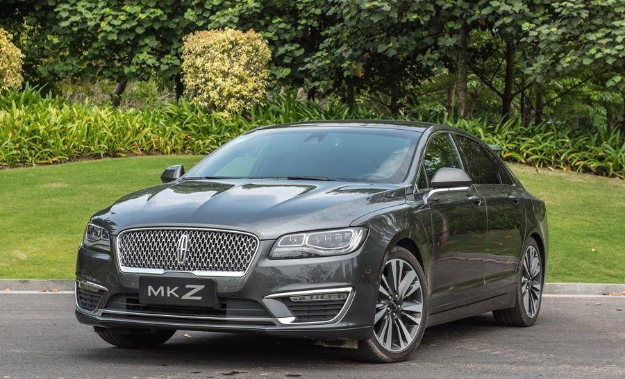 又一豪车认栽！一箱油跑870公里仅23万，比奥迪A4L高档！_搜狐汽车_搜狐网