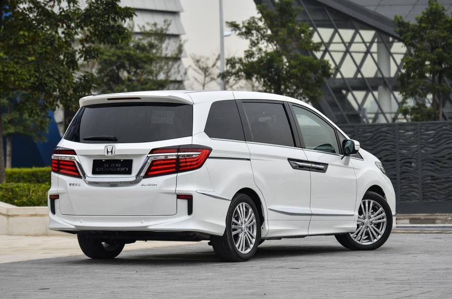 本田又一“大将”！比别克GL8更时尚，油耗5.9L＋国六，车长4米9_搜狐汽车_搜狐网