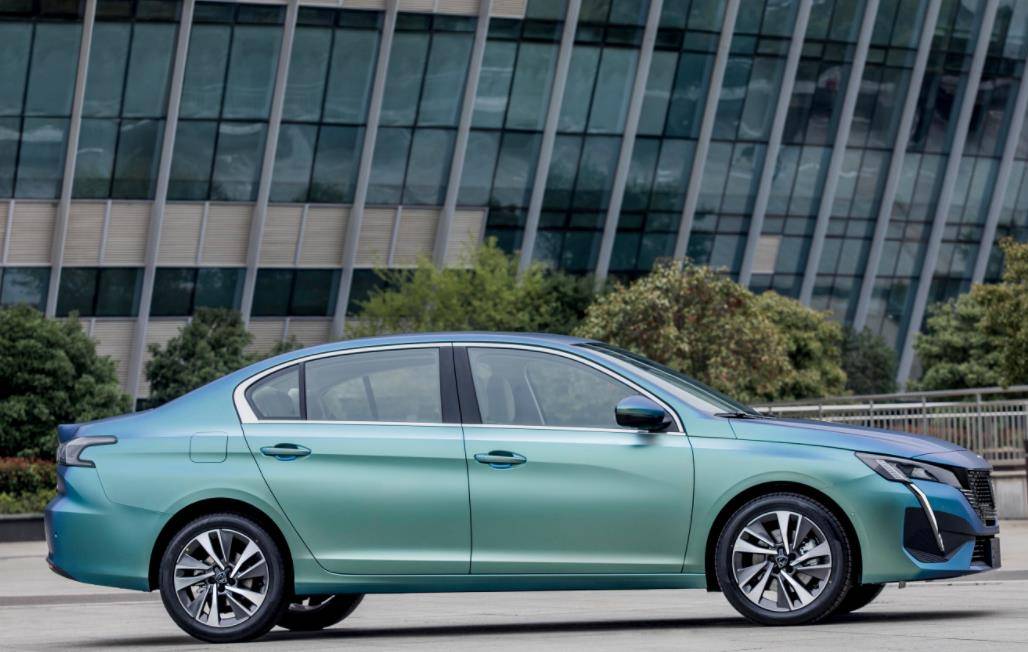 标致总算拿出了诚意，新408全系都搭1.6T，10.57万起步，要翻身了_搜狐汽车_搜狐网