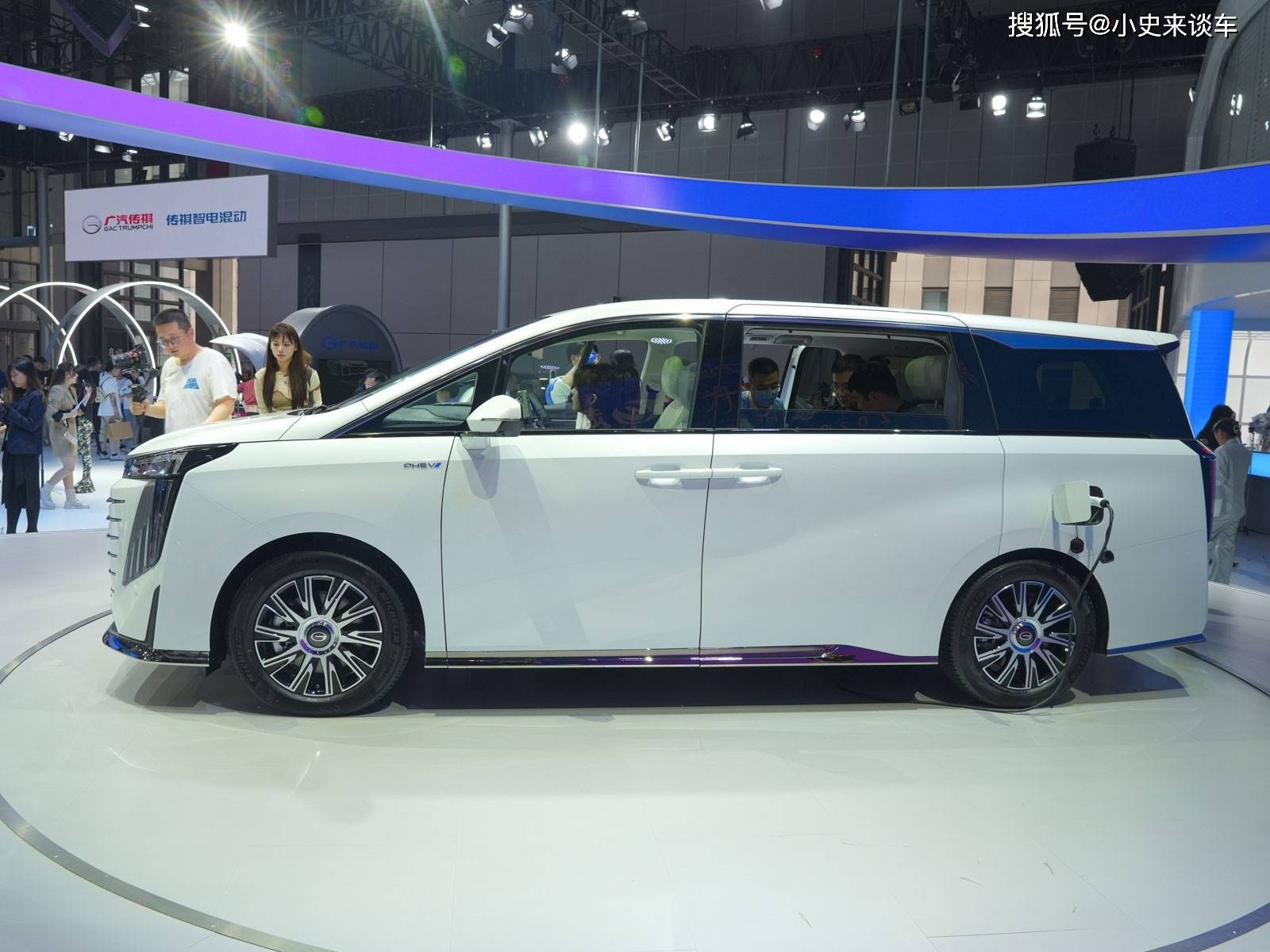 传祺铁了心要取代埃尔法！全新E9车展上市，续航1032Km配2.0T混动_搜狐汽车_搜狐网