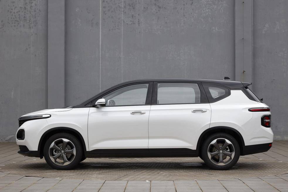 国产MPV的新标杆，全系10.25英寸大屏，油耗6.7L，7.88万起_搜狐汽车_搜狐网