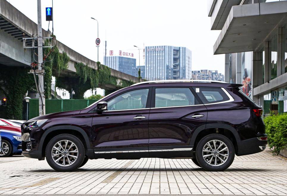 奇瑞新款SUV登场！预售8.99万起，1.6T榨出197马力＋质保十年_搜狐汽车_搜狐网