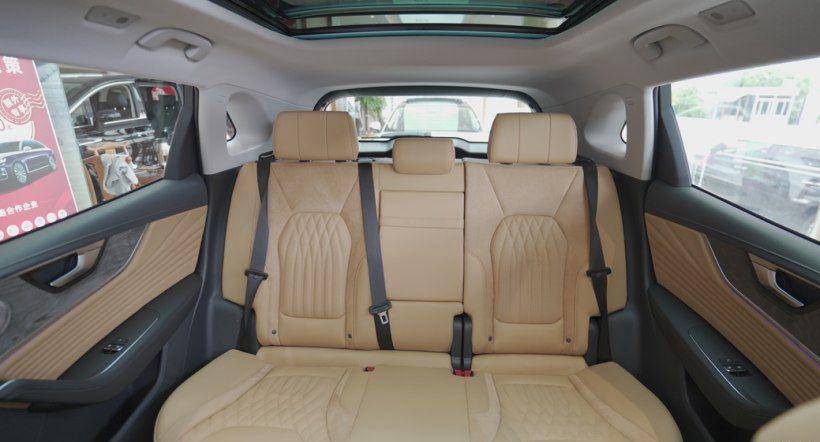 5月21日上市！新款红旗HS5到店，标配2.0T+爱信8AT，又是个爆款？_搜狐汽车_搜狐网