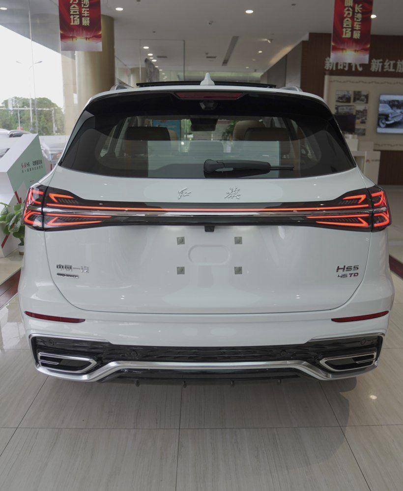 5月21日上市！新款红旗HS5到店，标配2.0T+爱信8AT，又是个爆款？_搜狐汽车_搜狐网