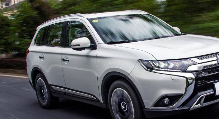 被埋没的日系7座SUV，满油800km，还有四驱加持，仅售13.98万_搜狐汽车_搜狐网