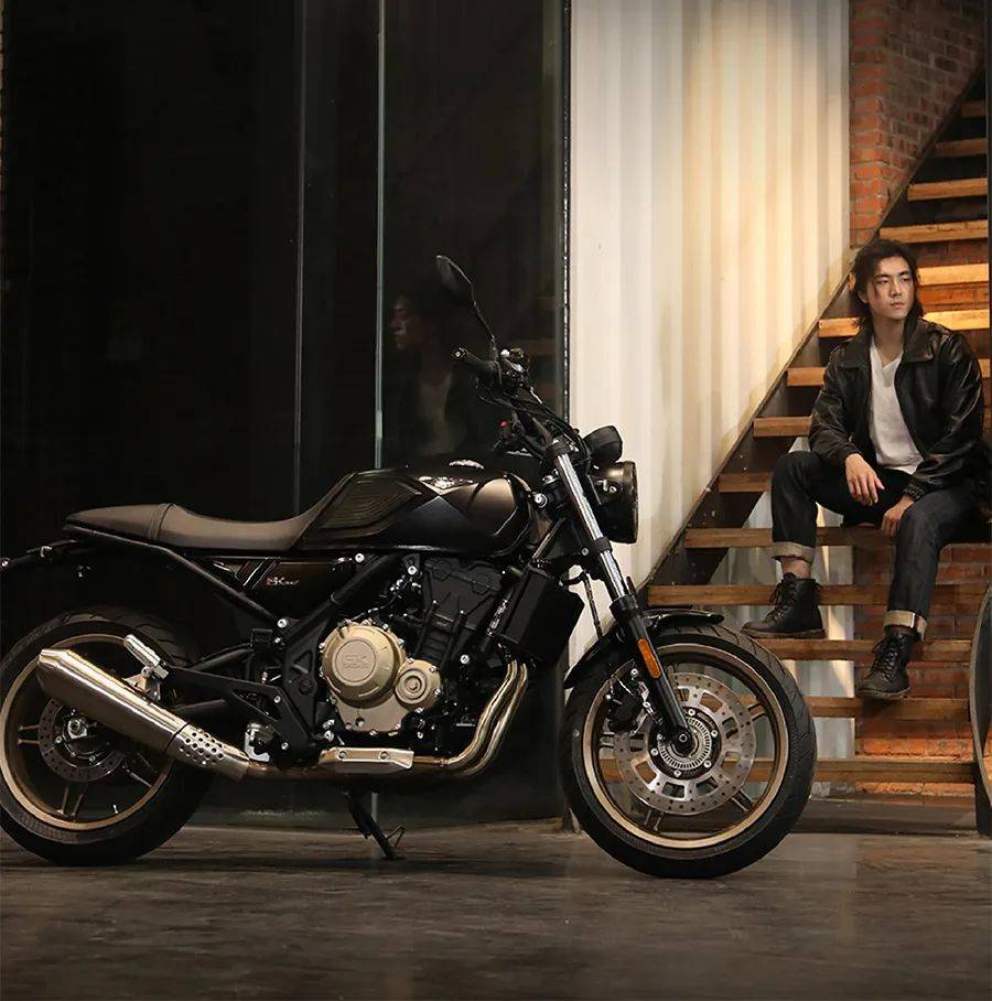 34800元：高金GK500咖啡版R重装上市_搜狐汽车_搜狐网