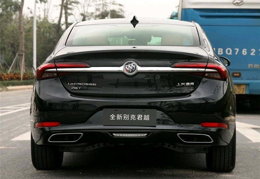 最良心美系“豪车”！车长超5米无惧A6L，起步241马力，不足20万_搜狐汽车_搜狐网