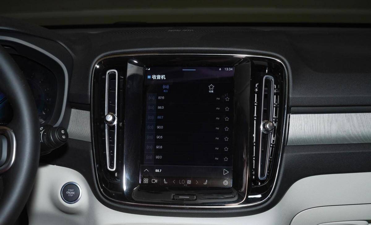 解读沃尔沃XC40，全系配2.0T+48V轻混，是年轻人的品质SUV？_搜狐汽车_搜狐网