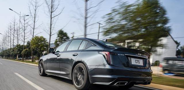 30万提了辆沃尔沃S60，再换到凯迪拉克CT5，车主：对比差距明显！_搜狐汽车_搜狐网