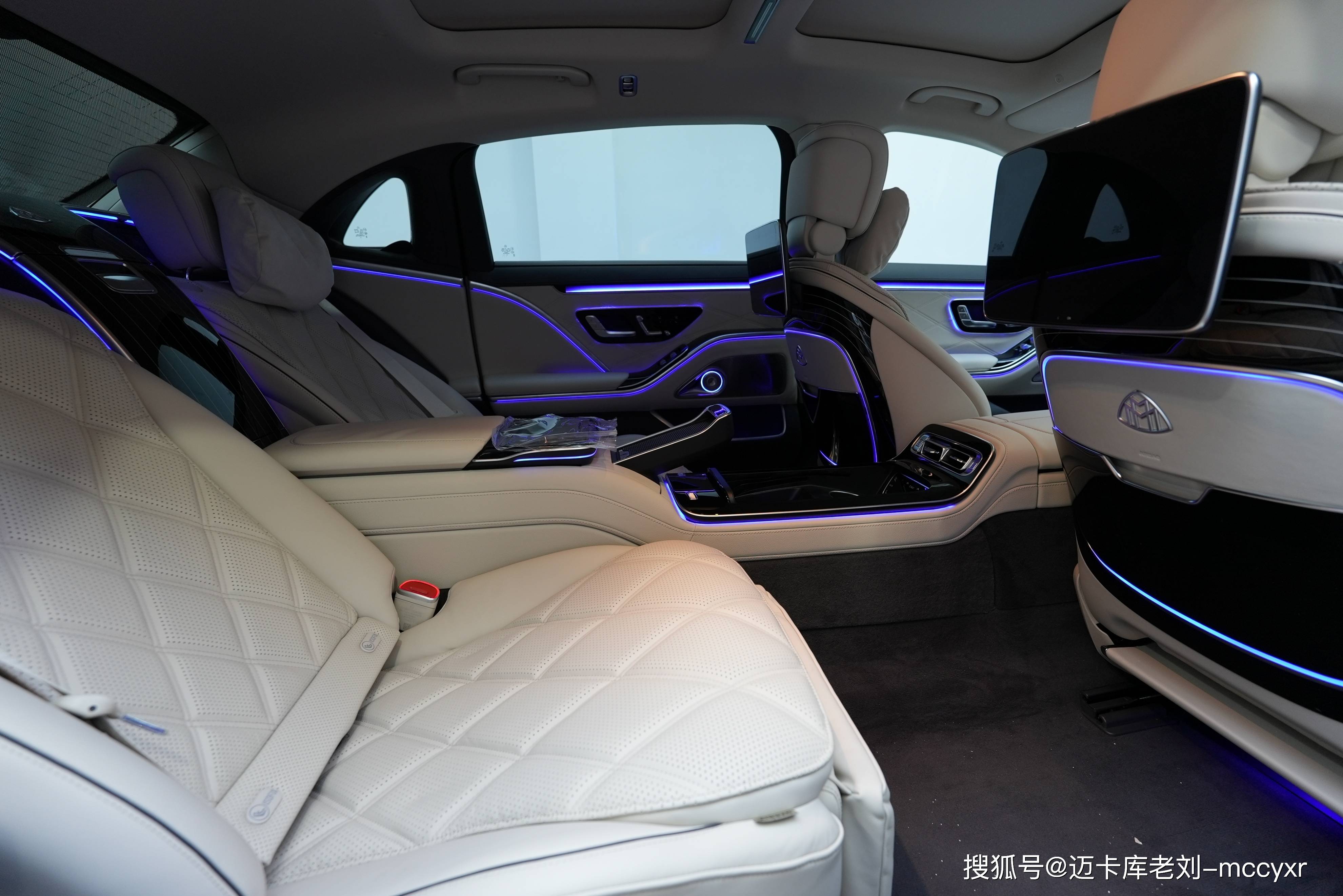 以商道行人道，23款迈巴赫S480五座改四座、升级外观内饰的尊贵之行_搜狐汽车_搜狐网
