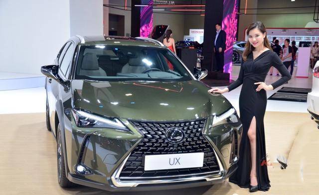 2023款“雷克萨斯UX”闪亮登场，满满黑科技，目标直指BBA！_搜狐汽车_搜狐网