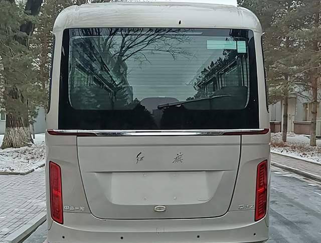 对标考斯特！红旗新车QM7曝光，最高23座＋3.0T，定多少合适？_搜狐汽车_搜狐网