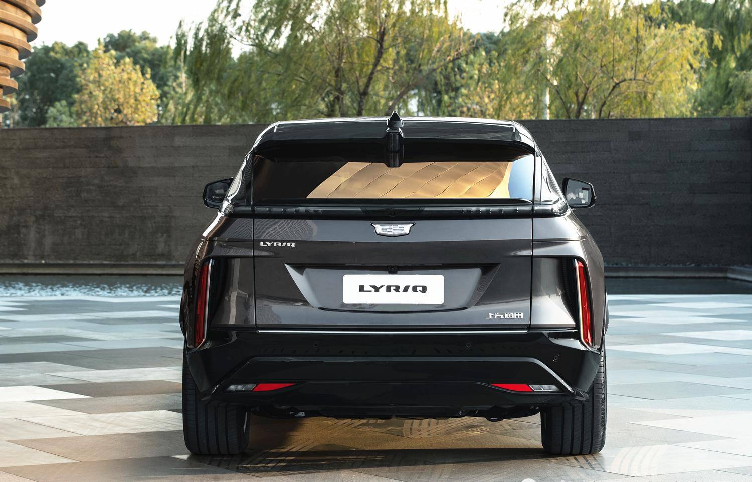 国产凯迪拉克LYRIQ发布并预售，后驱长续航豪华版预售43.97万元_搜狐汽车_搜狐网
