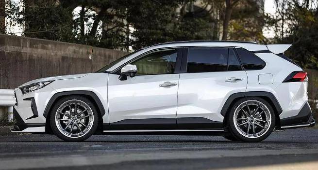 买SUV别乱选！我只推荐高品质，起步2.0L＋10个挡，跑得快、开不坏_搜狐汽车_搜狐网