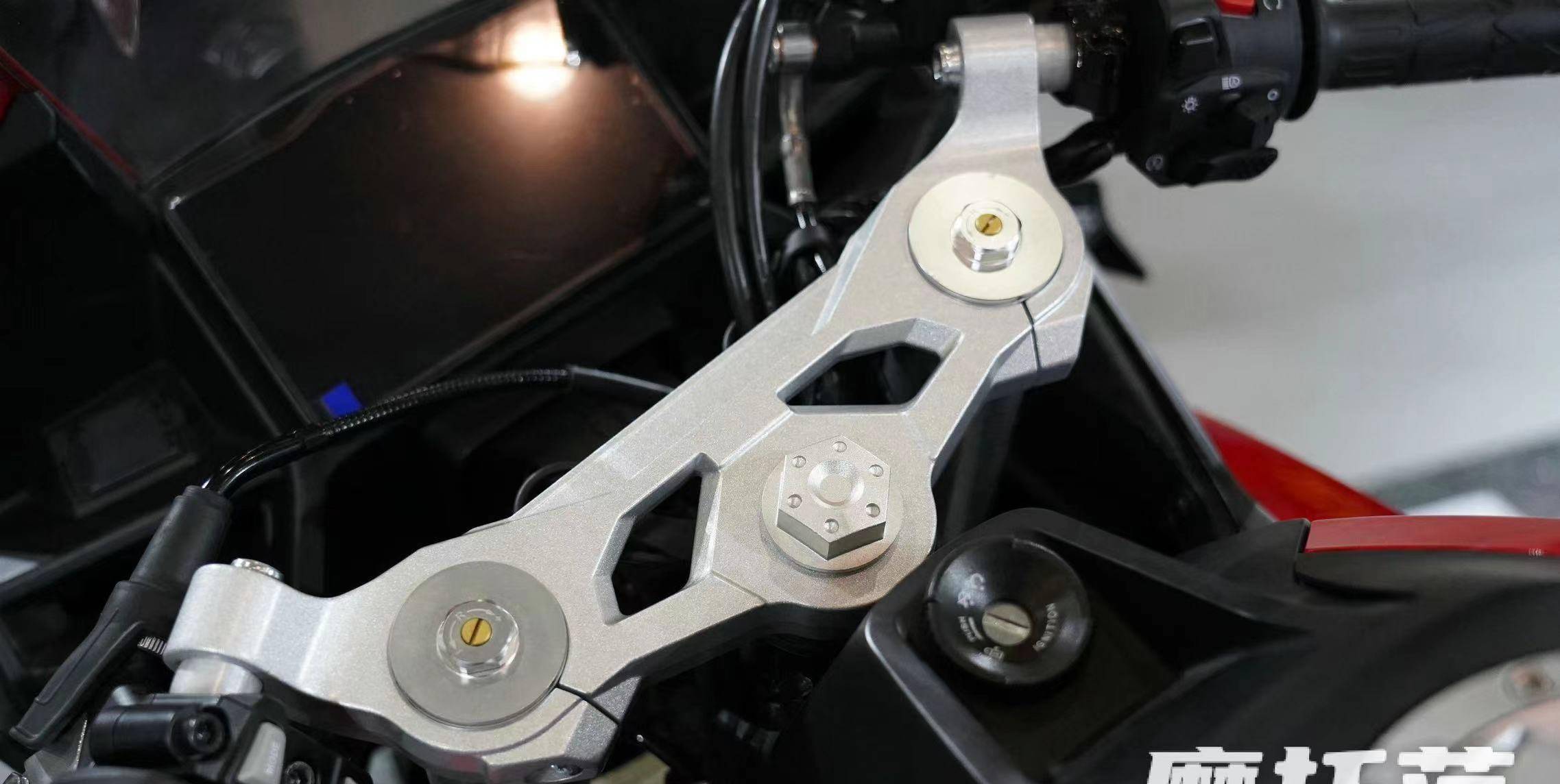 赛科龙RC250 正式上市，运动版赛道版，入门级仿赛巅峰_搜狐汽车_搜狐网