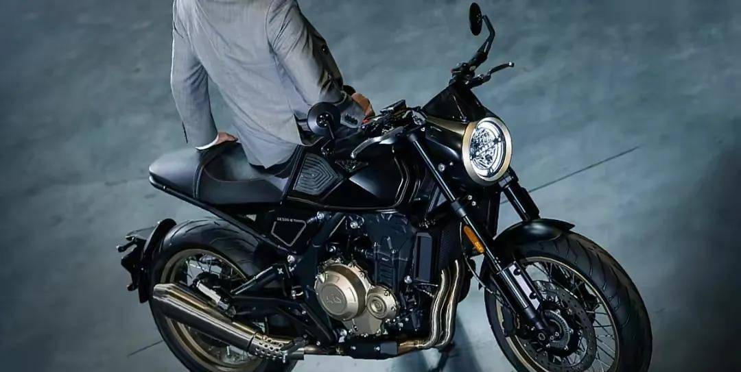 座高是硬伤，高金GK500咖啡R版上市，售价34800元_搜狐汽车_搜狐网