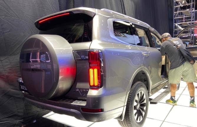 全新“坦克500”成都车展亮相！与陆巡同尺寸，搭纵置3.0T V6引擎_搜狐汽车_搜狐网