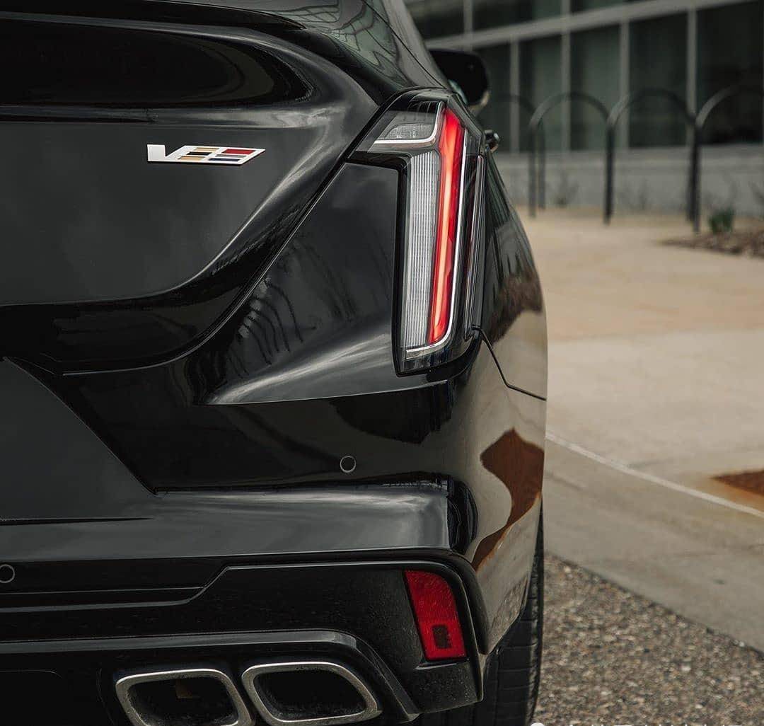 凯迪拉克CT4-V实拍，搭载2.7T发动机，最大输出325马力_搜狐汽车_搜狐网