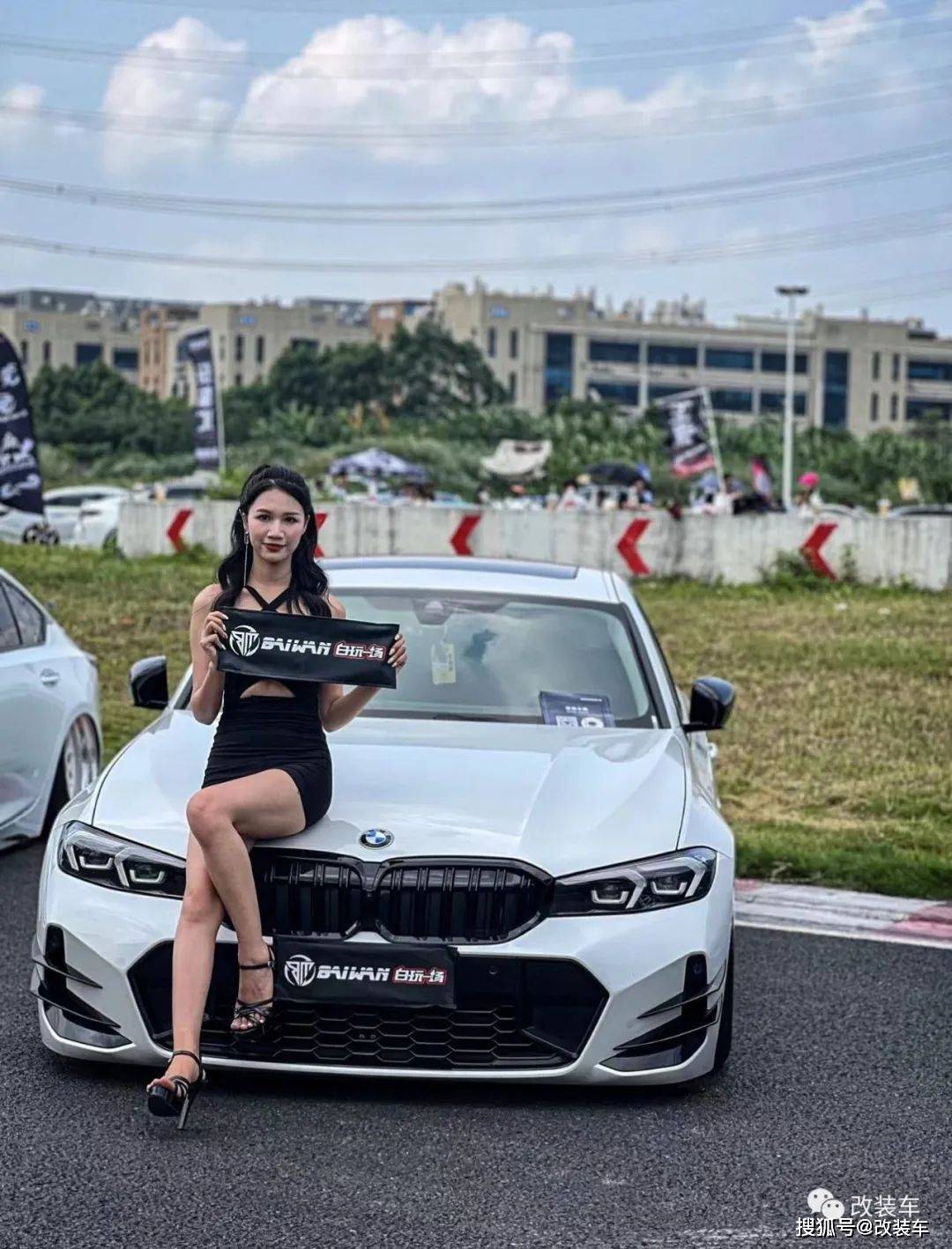 素雅姿态风的宝马325Li，优雅的姿态无需过多修饰_搜狐汽车_搜狐网