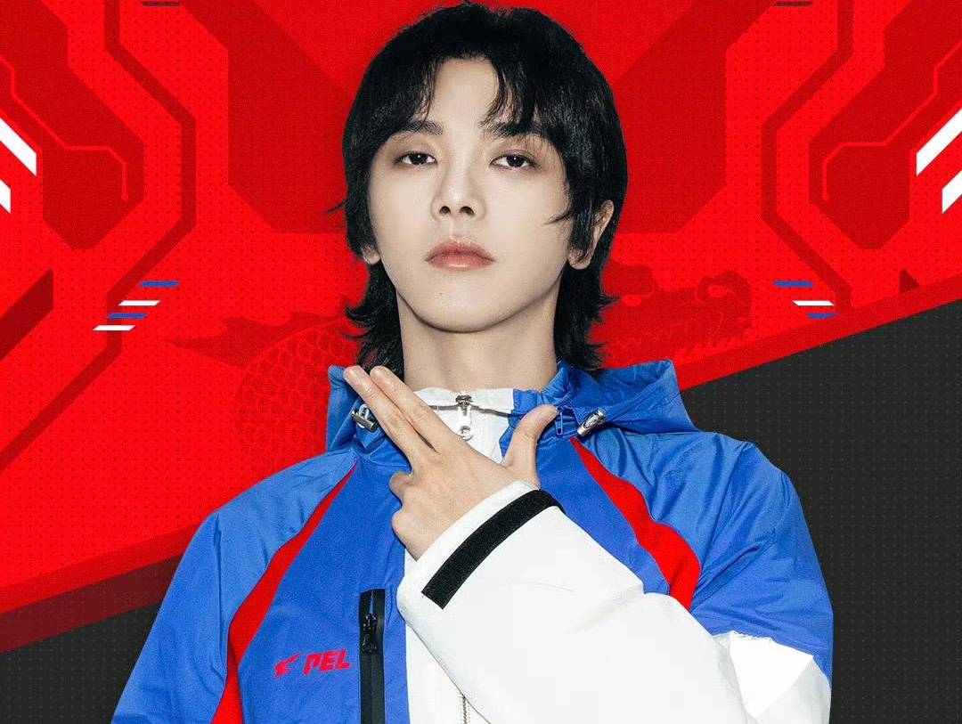 震惊内娱和电竞圈！华晨宇官宣加入LGD，花傲天是职业选手了！_精英_和平_训练