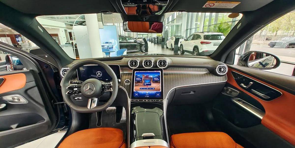 合资车中的“佼佼者”，入门即配9AT，比A4L漂亮，品质还出色_搜狐汽车_搜狐网