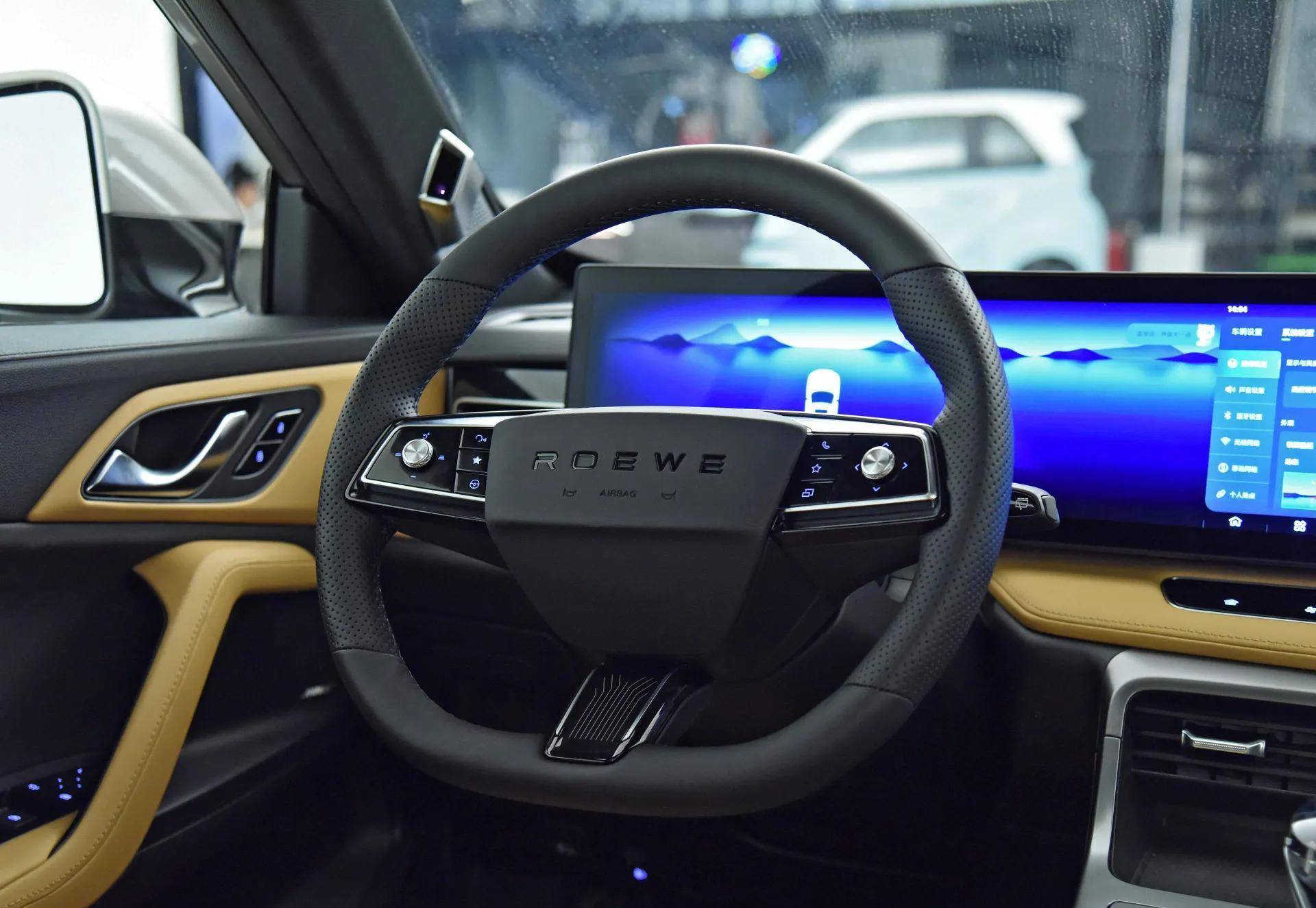 长安CS75plus和荣威RX5，谁才是“卷王”？_搜狐汽车_搜狐网