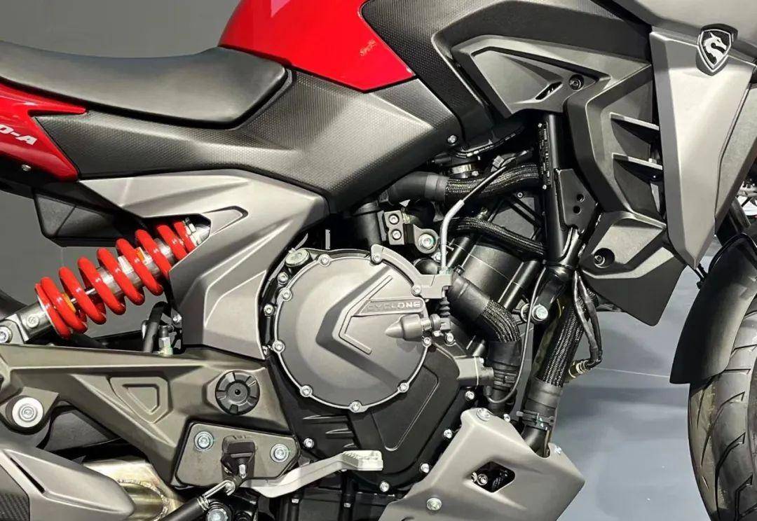 赛科龙RX650、RA401重磅发布，全新“非凡”体验_搜狐汽车_搜狐网